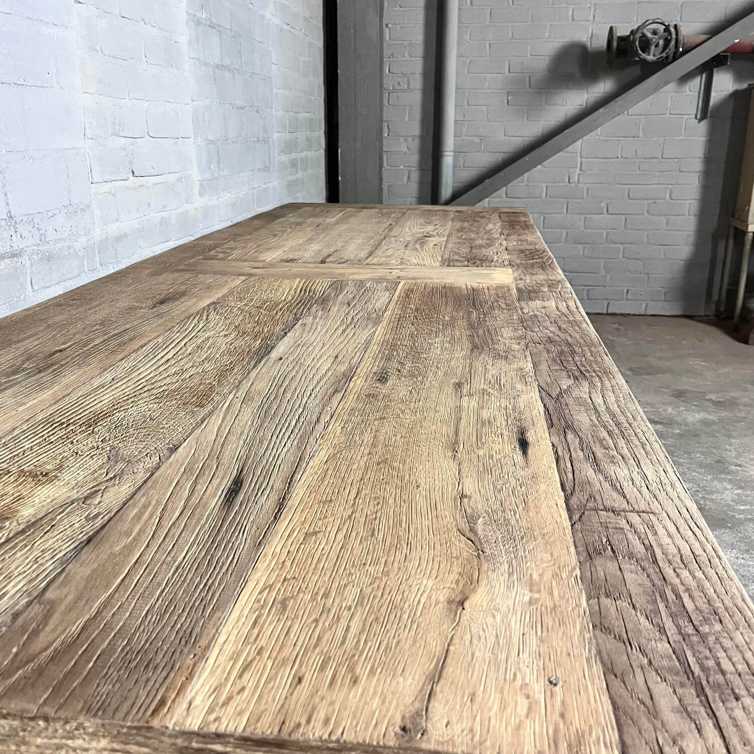 Long industrial design table with iron legs – thick old oak - IND747