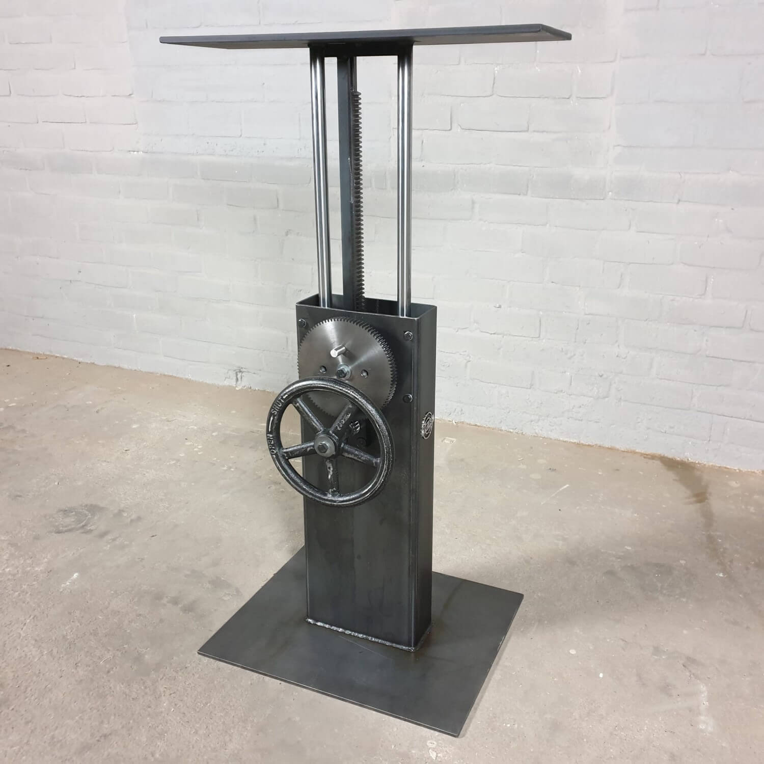 Industrial design bistro table legs – height adjustable base – DT26 - DT69