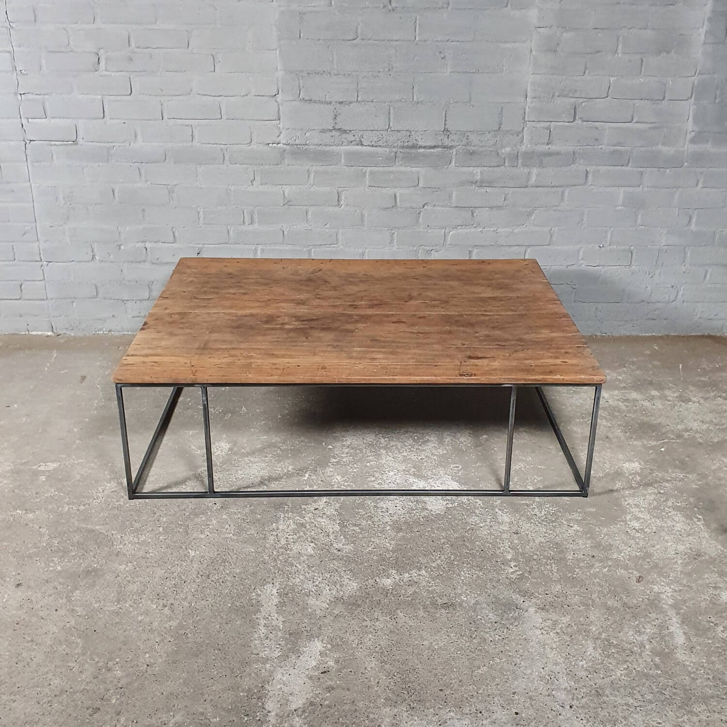 Industrial design coffee table - wood and thin steel base - IND770 - DT69