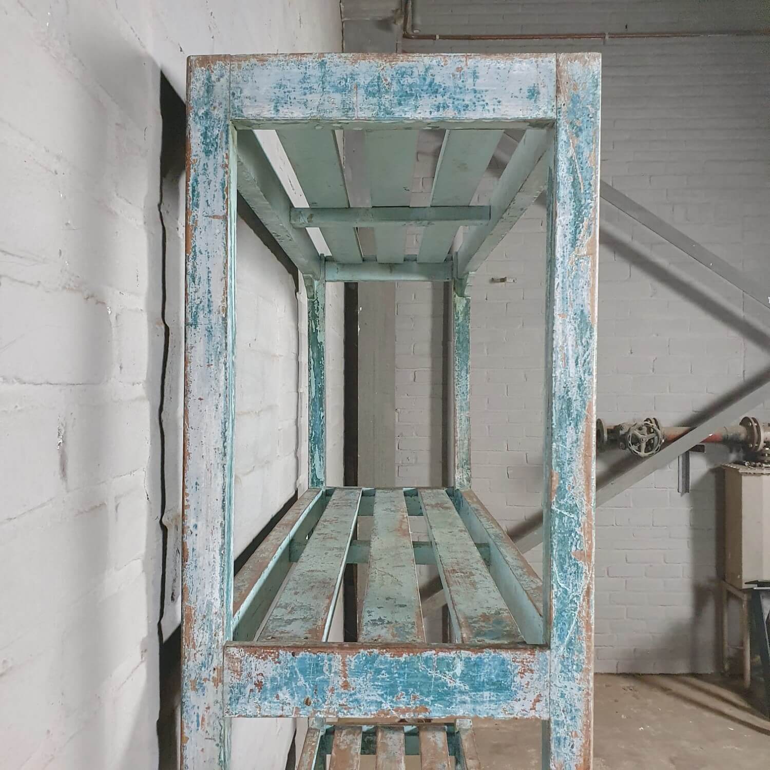 Vintage storage rack of old wood with blue patina - DT69