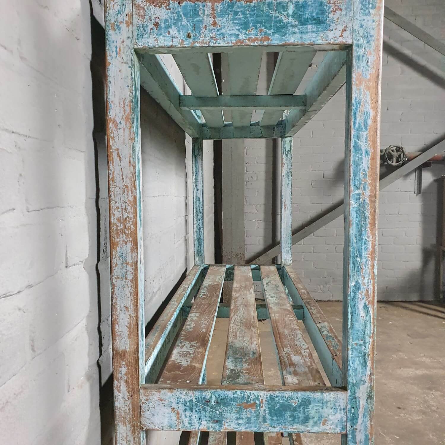 Vintage storage rack of old wood with blue patina - DT69